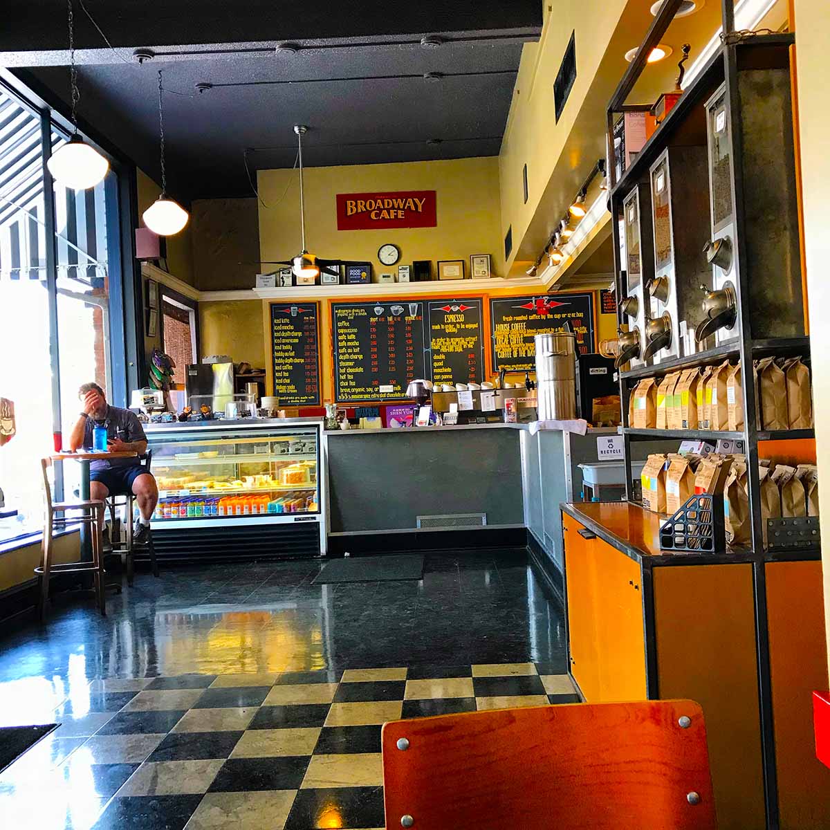 Broadway Cafe – The Brazen Gourmets